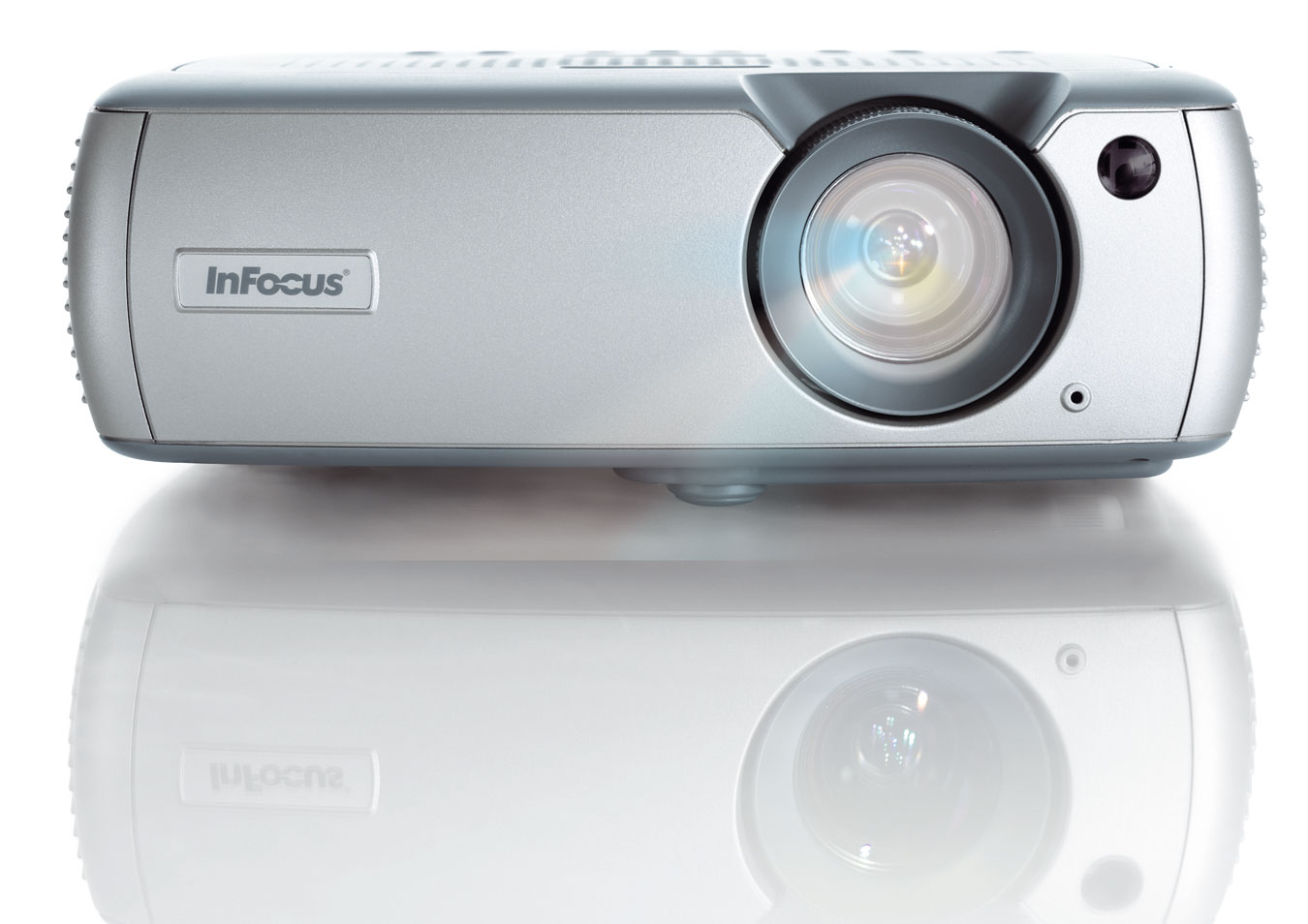 InFocus Projector: InFocus LP540 XGA LCD