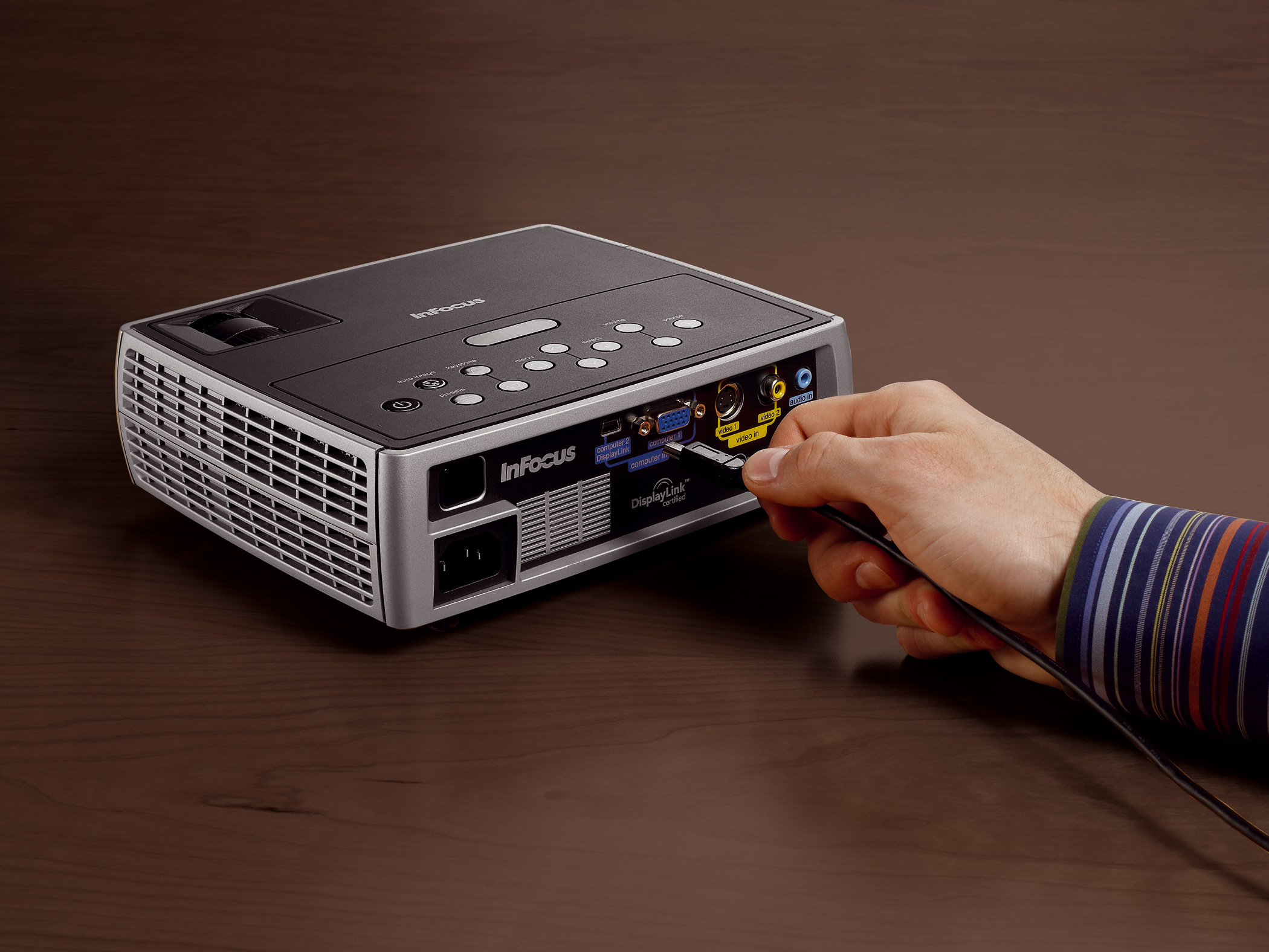 InFocus IN1100 XGA DLP