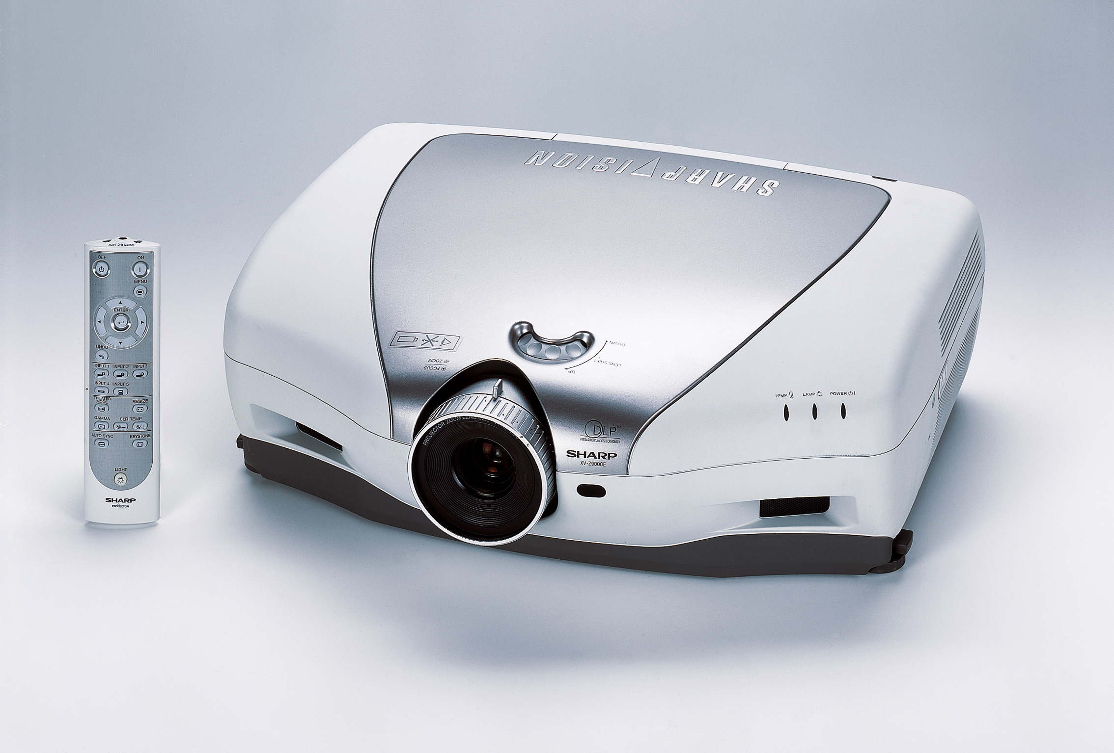 Sharp Projector: Sharp XV Z9000E/U HDTV DLP