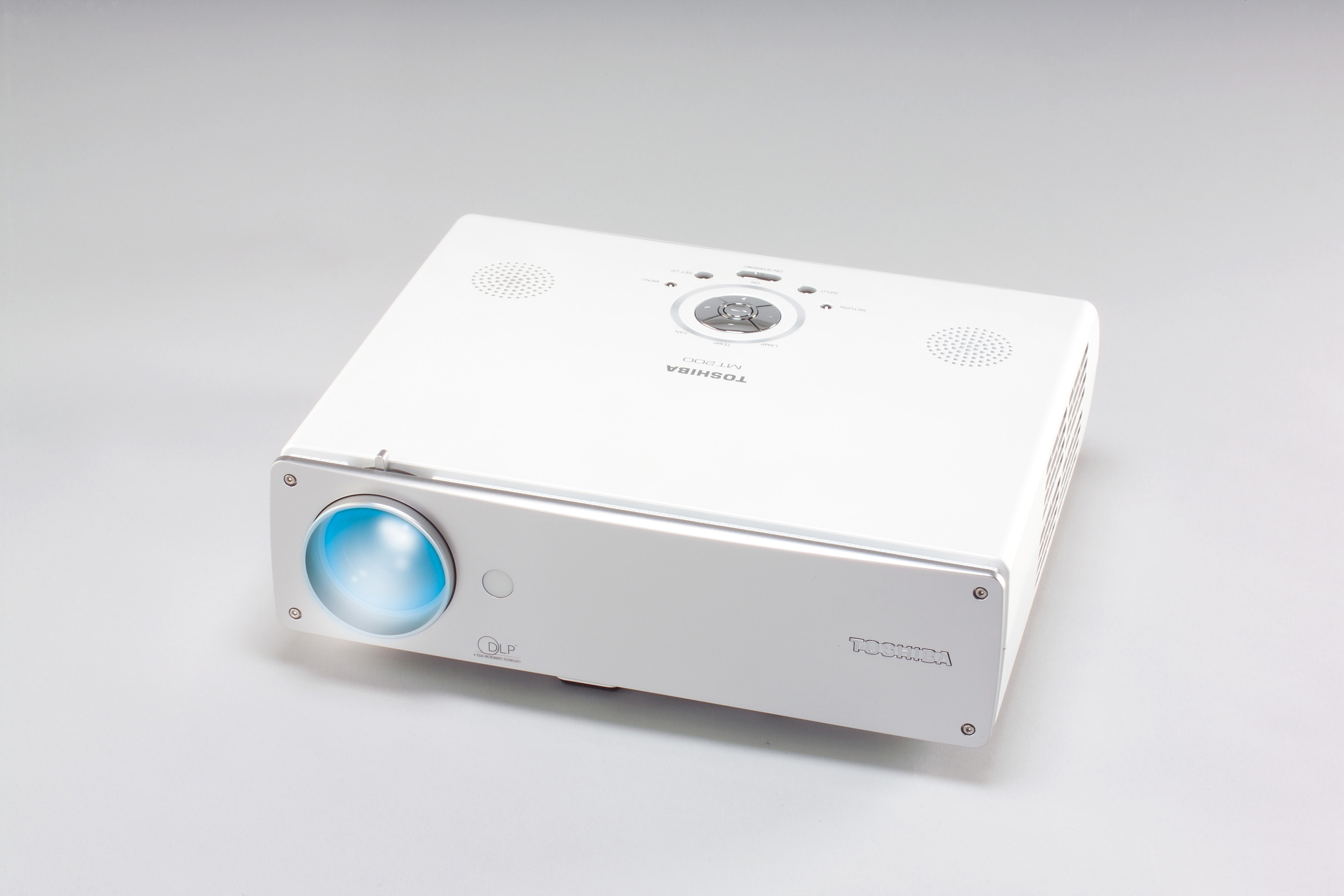 Toshiba TDP MT200 WVGA DLP